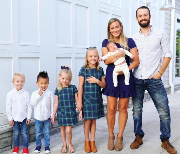 Blogger gained popularity over his autistic son and then gave him to ...